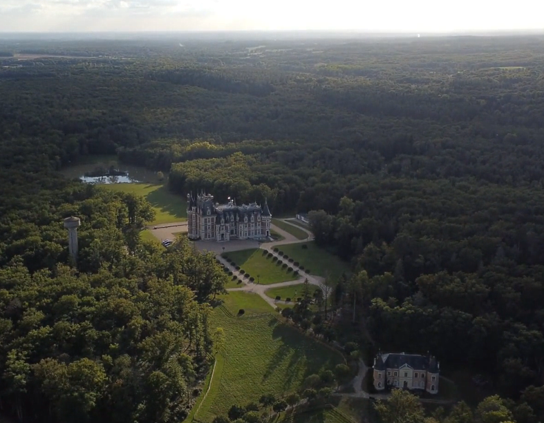 Le Château de Vouzeron – Le village de VOUZERON